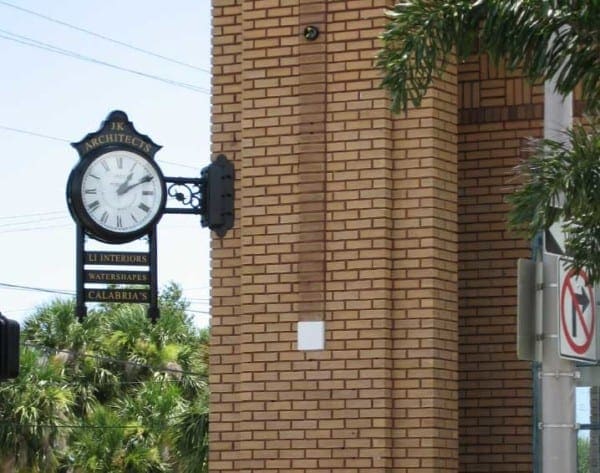 Post Clocks - The Verdin Company